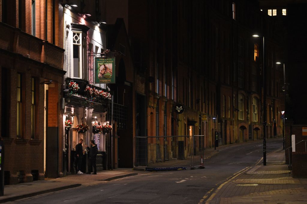 Ministers close to closing northern pubs and restaurants | The ...