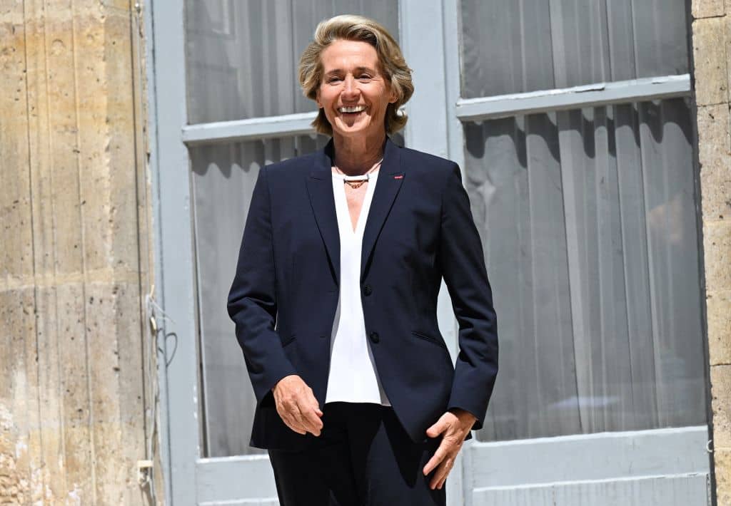 What a tale of two political 'scandals' says about the French elite