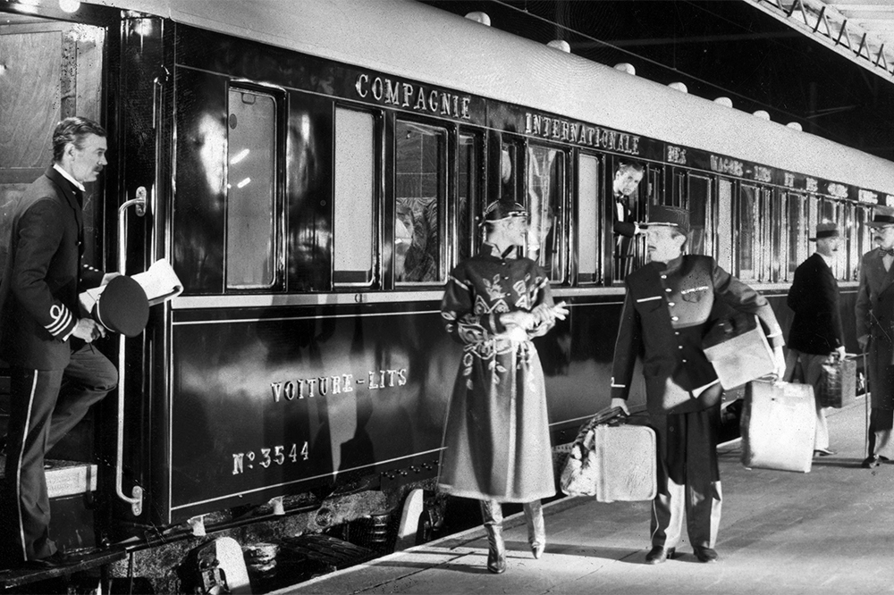 Thank goodness for the Christmas elf of York station | The Spectator ...